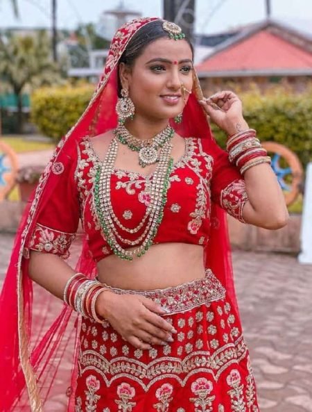 Shyna Khatri Biography, Age, Boyfriend, Web Series, Wiki & More
