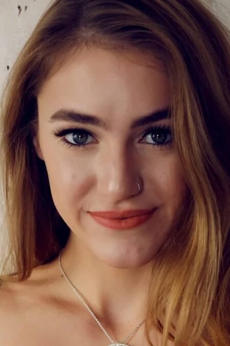 Kenzie Madison Biography, Age, Wiki, Photos, Career & More