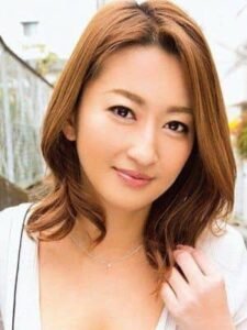 Rena Fukiishi Biography, Age, Wiki, Family, Career, Photos & More